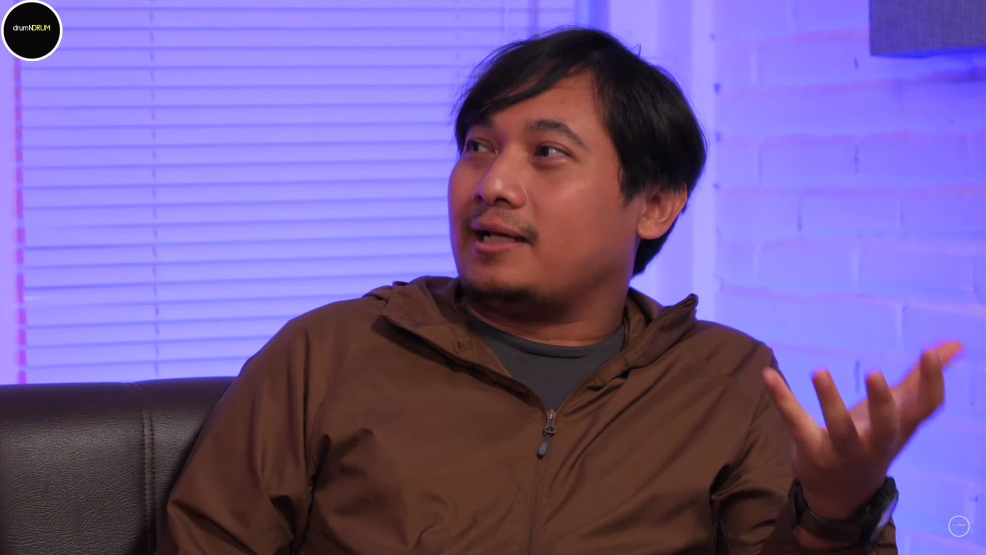 Nggak Mau Bosen Saat sedang Tur sama Sheila On 7, Brian Pernah Bawa ...