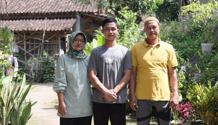 Cerita Adam, Putra Tukang Las dengan Segudang Prestasi, Bisa Kuliah ...