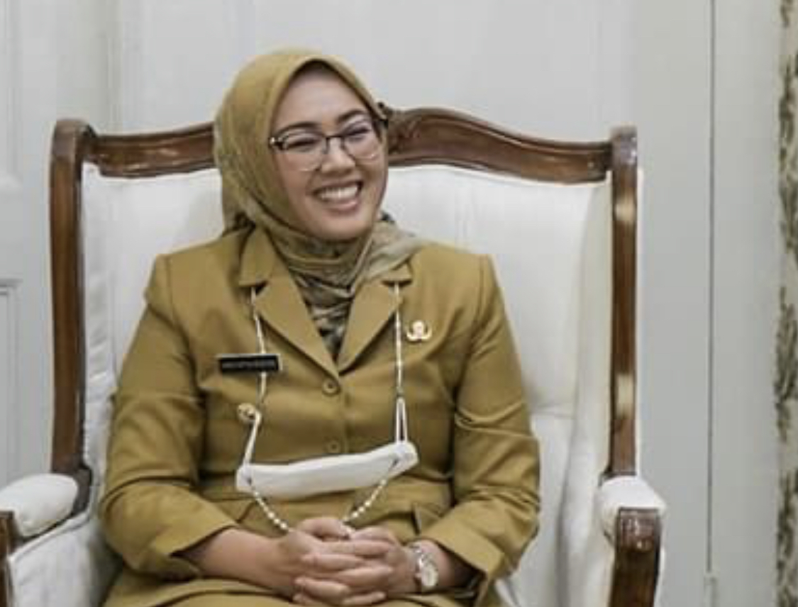 Gugat Cerai Dedi Mulyadi, Ini 4 Fakta Bupati Purwakarta yang Teruskan Jabatan Suaminya, Foto ...