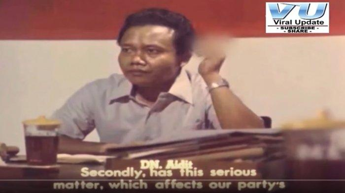 DN Aidit Sebenarnya Perokok atau Bukan? Seputar Film Propaganda G30S ...