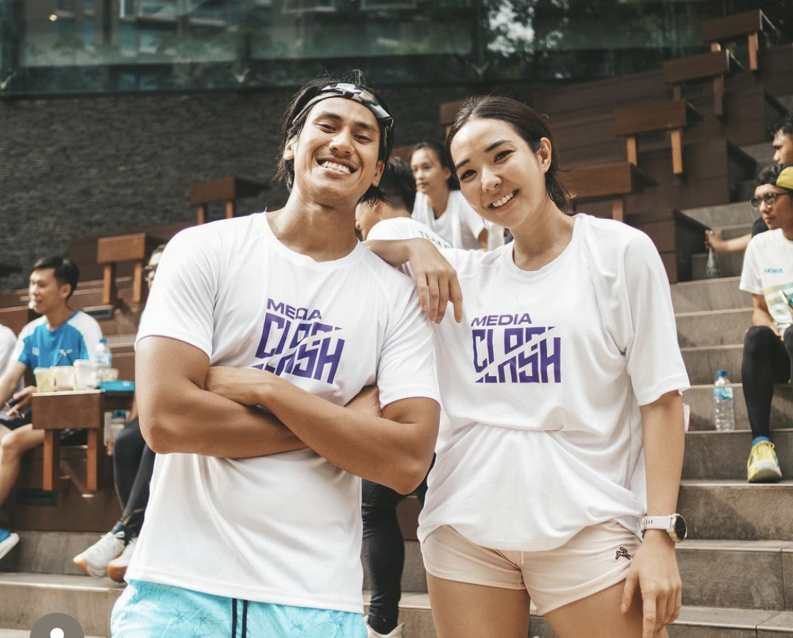 5 Foto Gisel Lari di Sudirman Bareng Bos Gading Marten, Bajunya Jadi ...