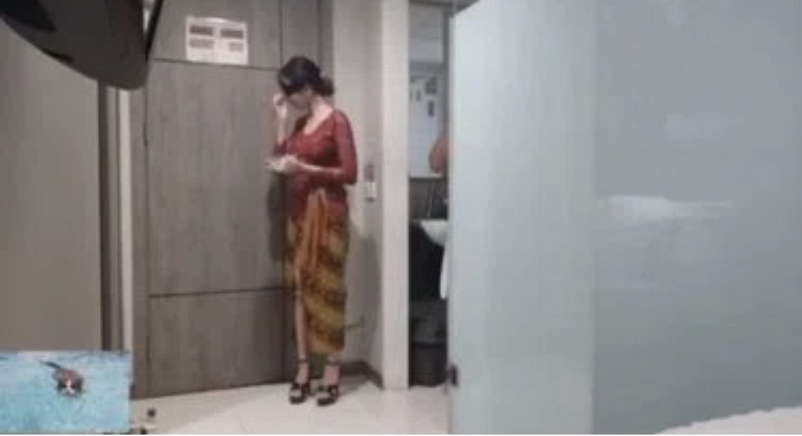 Wanita Kebaya Merah Dikira Influencer Bali, Ternyata Video Viral 16 Menit Dibuat di Kota Ini ...