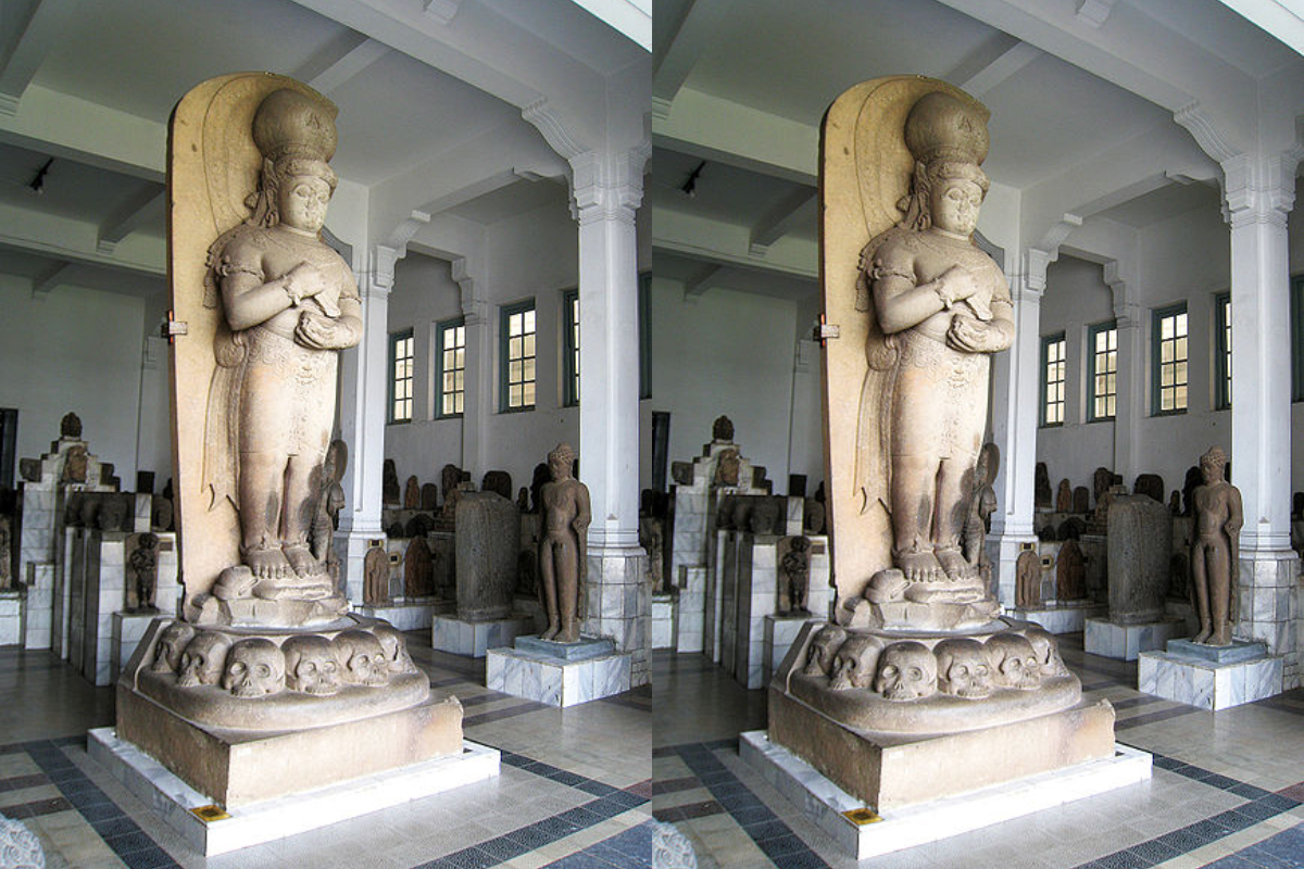 Karya Seni Rupa Yang Merupakan Peninggalan Sejarah Pada Masa Hindu ...