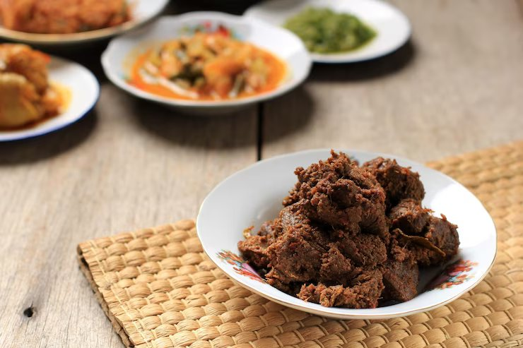 Jadi Menu Khas Lebaran 2023, Begini Tips Mudah Masak Rendang yang Enak ...