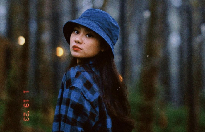 5 OOTD Gege Elisa Pakai Berbagai Model Topi Buat Ide Fashion Kece