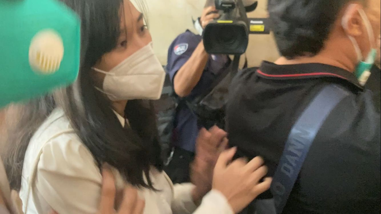 Sutradara Ngakunya Legal, Terkuak Caranya Berhasil Bujuk Virly Virginia ...