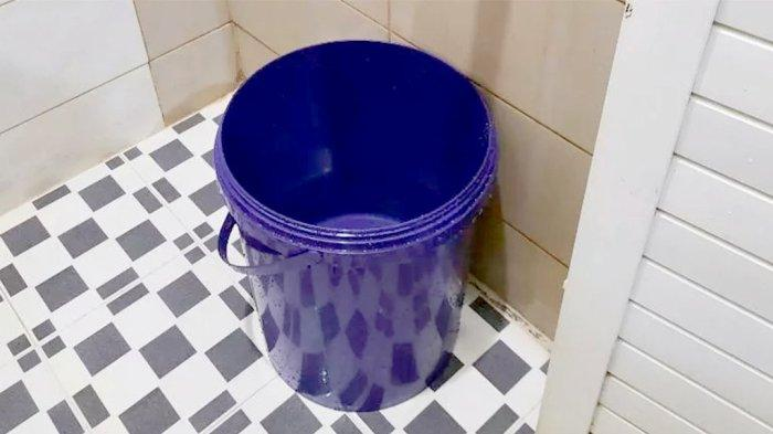Titik Terang Kasus Pembunuhan Tuti dan Amalia, Polisi Sita Ember Biru di TKP, Ternyata Digunakan ...