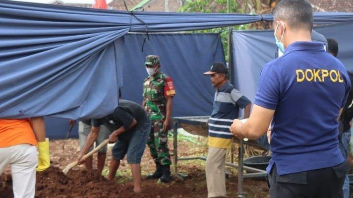 Balita 3 Tahun Dianiaya Ayah Tiri hingga Tewas, MR Tega Benturkan ...