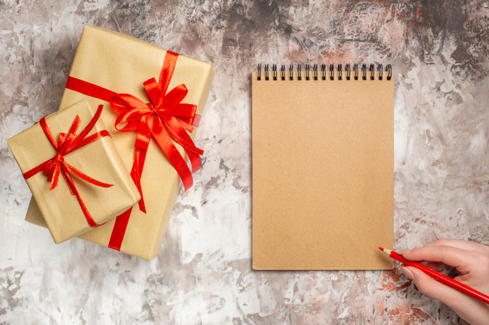 9 Ide Hadiah untuk Atasan yang Akan Pensiun, Beri Hal Ini untuk Kenang ...