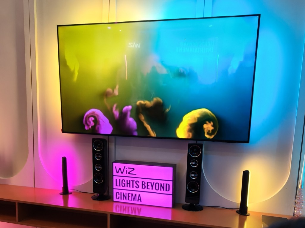 WiZ Rilis TV Sync Lights di Indonesia, Bikin Hiburan TV Lebih Imersif