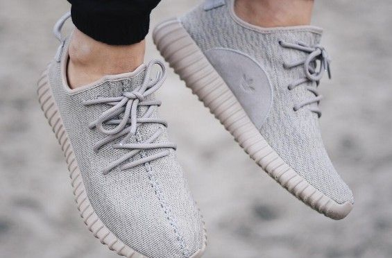 Duh, Kasian Banget! Para Buruh Pabrik Pembuat Yeezy Dibayar Nggak ...