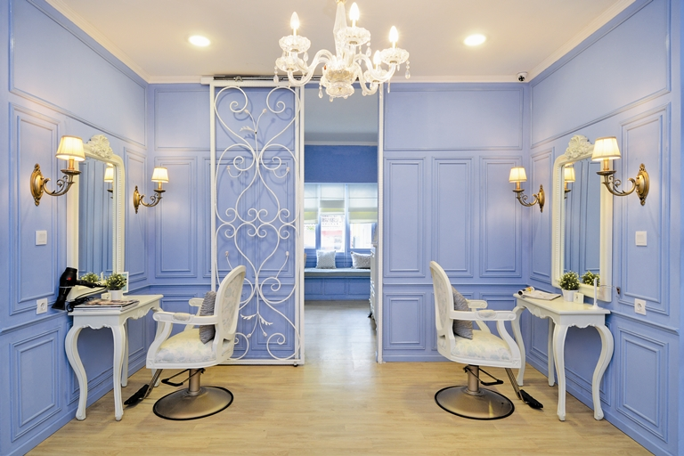 Salon Cantik Bergaya Perancis: Romantis!