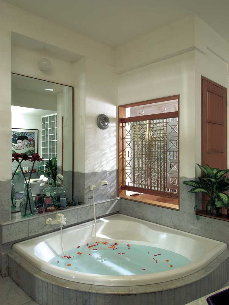 Kamar Mandi Jacuzzi