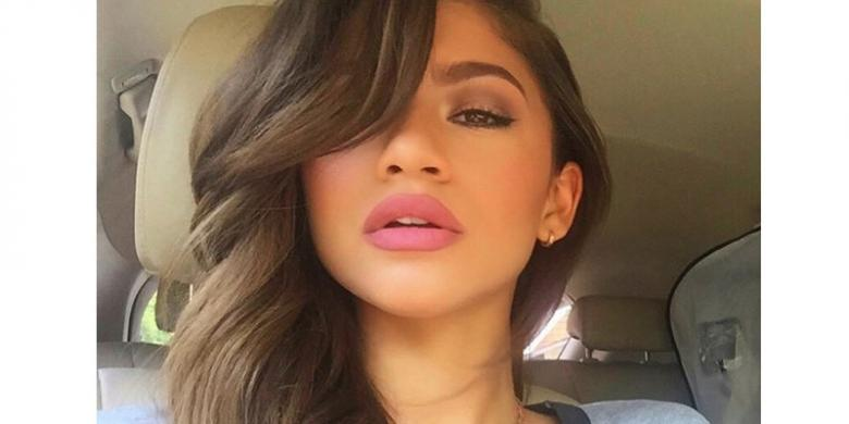 Pose Mangap ala Bibir Ikan Kalahkan Pose Manyun ala Wajah Bebek sebagai ...