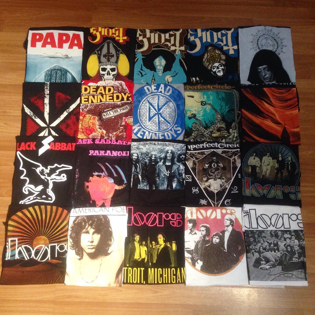 5 Tempat Jual Baju Band Original Buat Kamu yang Tinggal di Bandung! | Hai