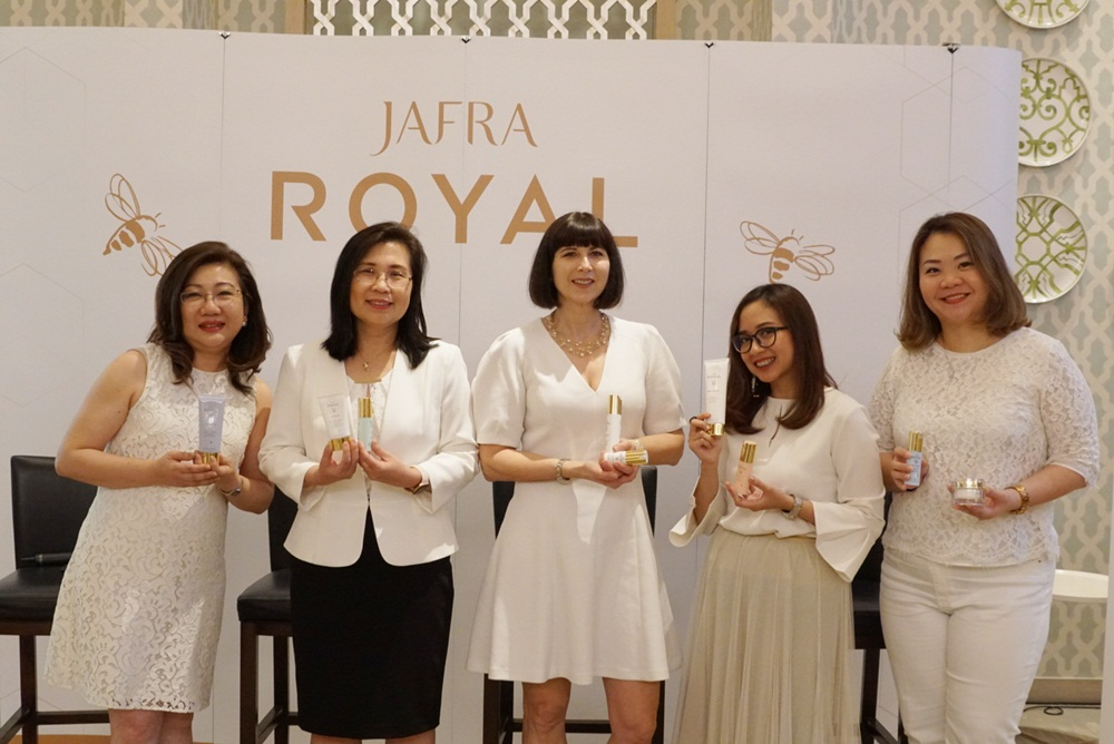 JAFRA Indonesia Luncurkan Teknologi RJx di Rangkaian Skincare Royal ...