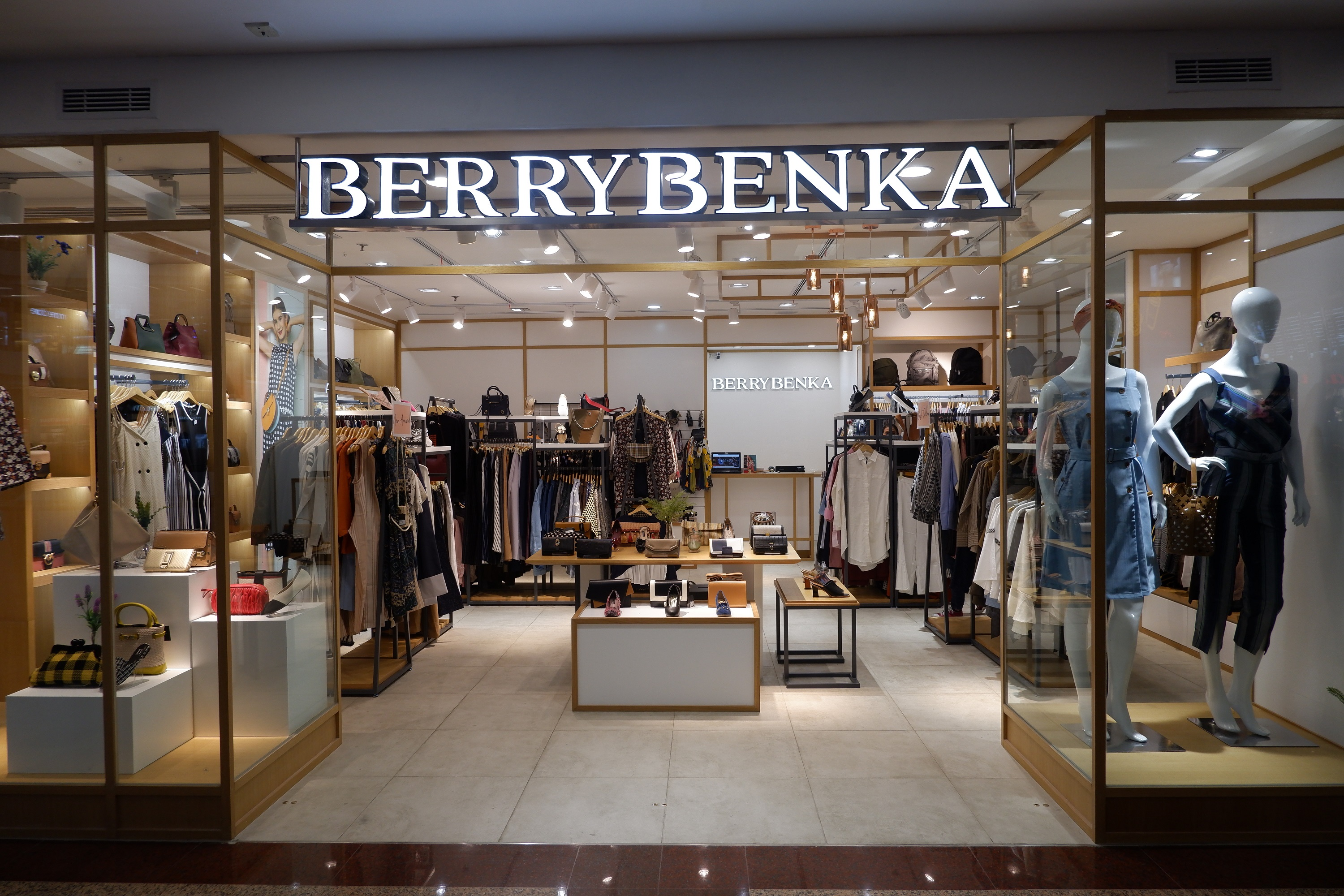 5 Model Outer Merk Berrybenka Mall Ciputra yang Kece & Kekinian Abis ...