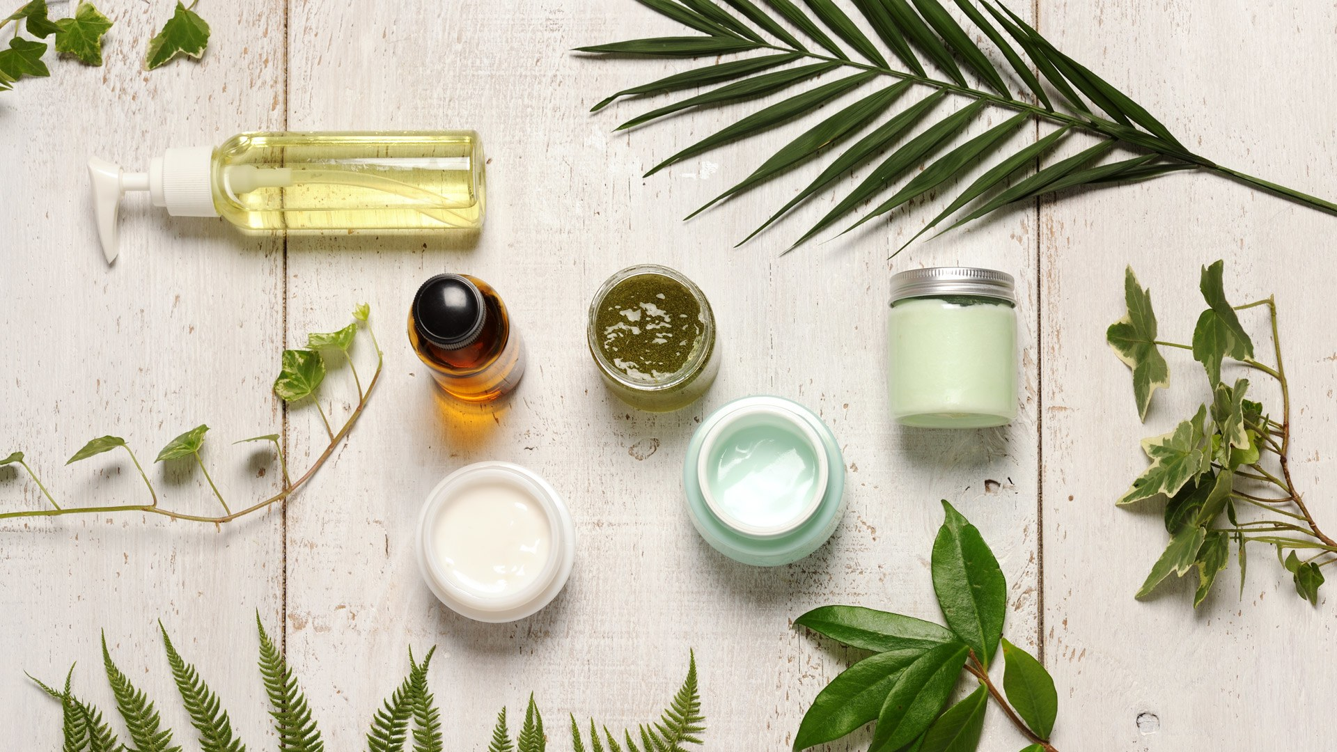 Skincare Addict Harus Tahu, Ini 5 Kandungan Skincare yang Saat Ini Lagi ...