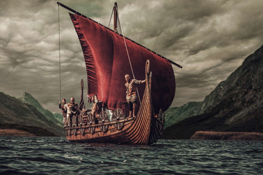 Dari Mitologi hingga Marine, Apa Perbedaan Yunani Kuno dan Viking ...