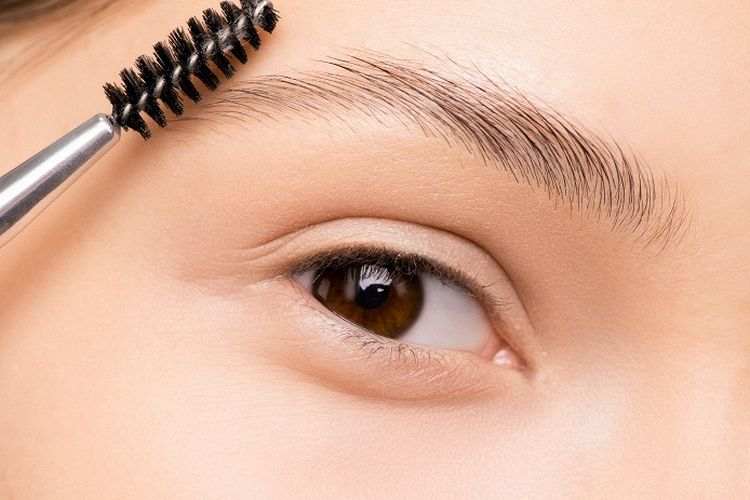 Begini Tutorial Membuat Alis Tebal Untuk Pemula, Anti Alis Shincan ...
