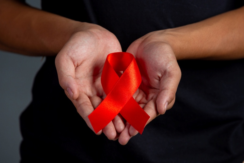 Kenali 3 Cara Penularan HIV/AIDS, Tak Hanya dari Hubungan Seksual Saja ...