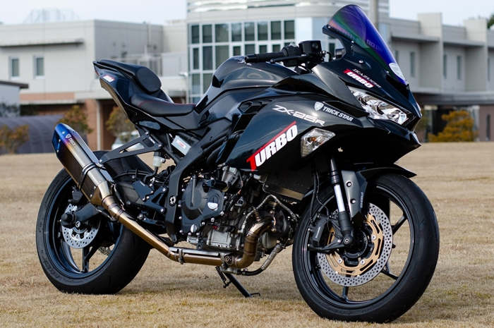 Kawasaki Ninja ZX-25R Pakai Turbo, Top Speed Tembus 252 Km/jam | Motorplus