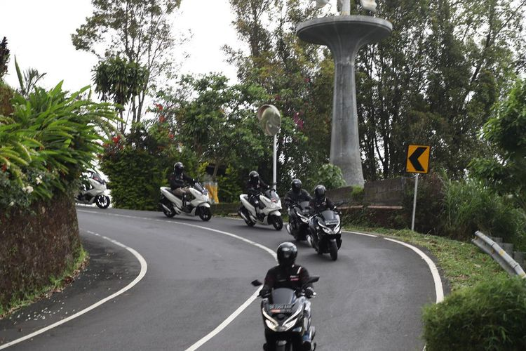 Selain di Dieng Ini Daerah di Pulau Jawa yang Berbahaya Buat Riding ...