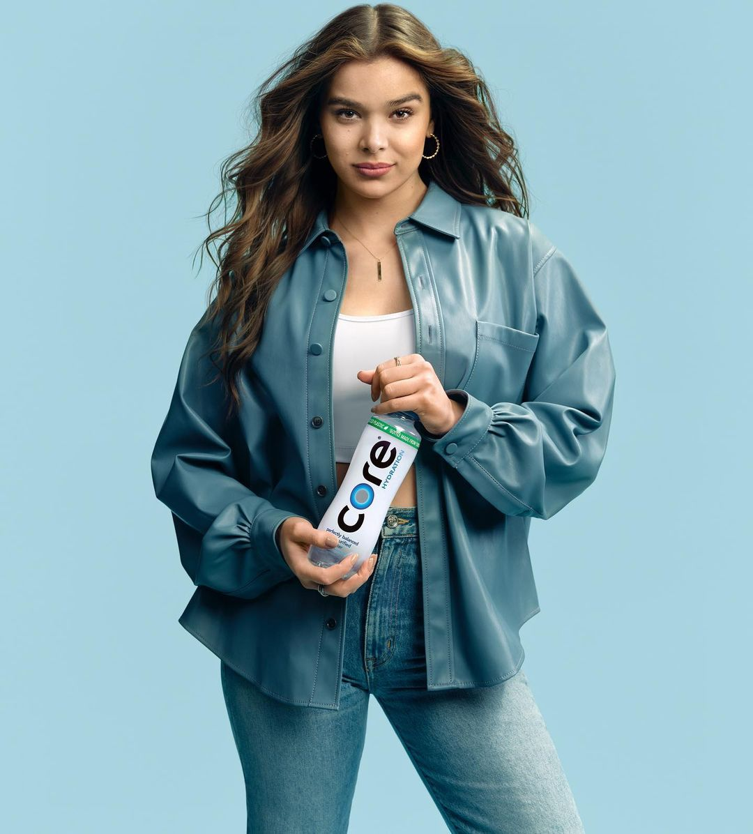 Hailee Steinfeld Comeback Bareng Rapper Anderson Paak dengan Coast ...