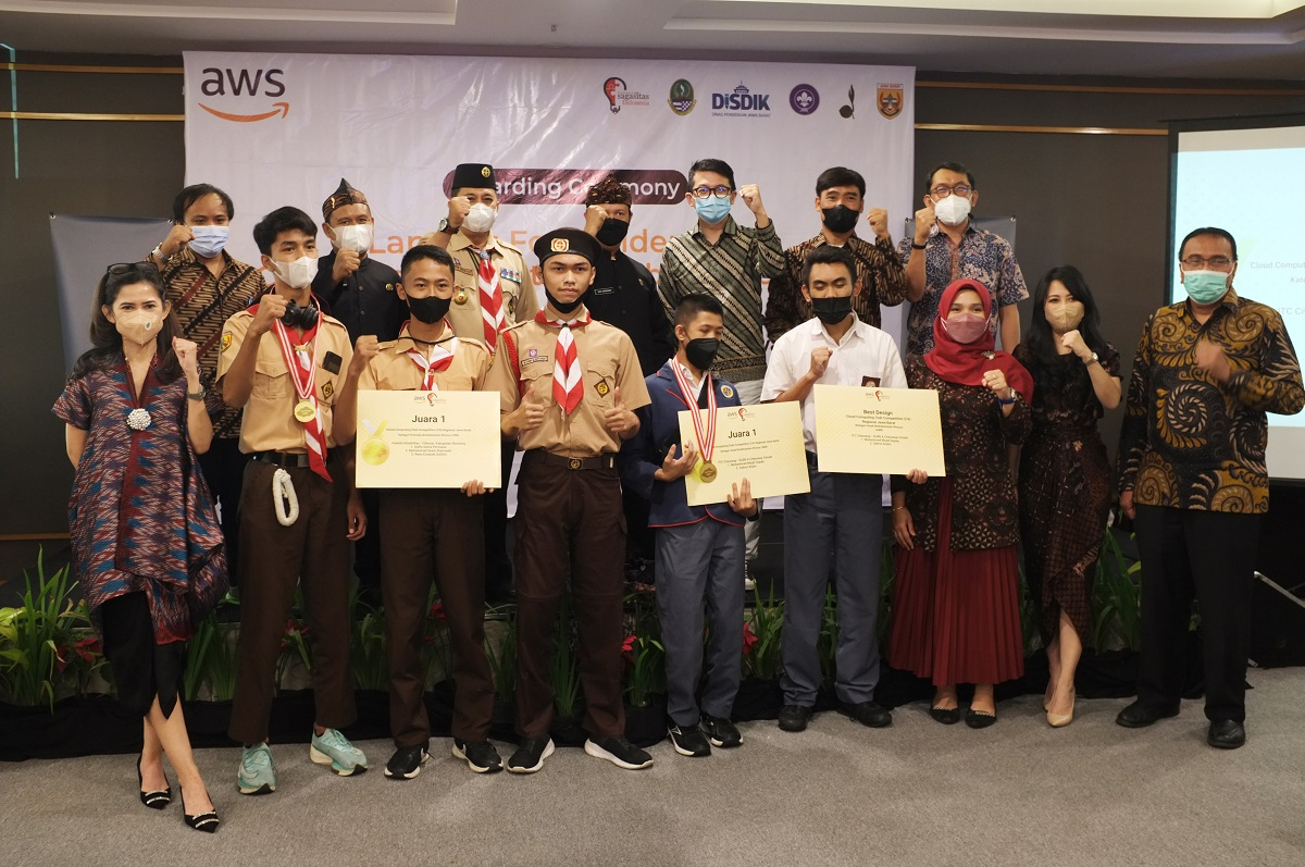 AWS Laptops for Builders Bekali ABK dan PBK dengan Kecakapan Digital ...