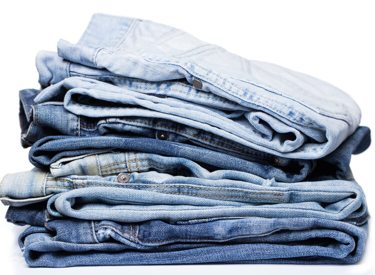 Pegawai Laundry Belum Tentu Tahu, Cara Cuci Celana Jeans Biar Gak ...