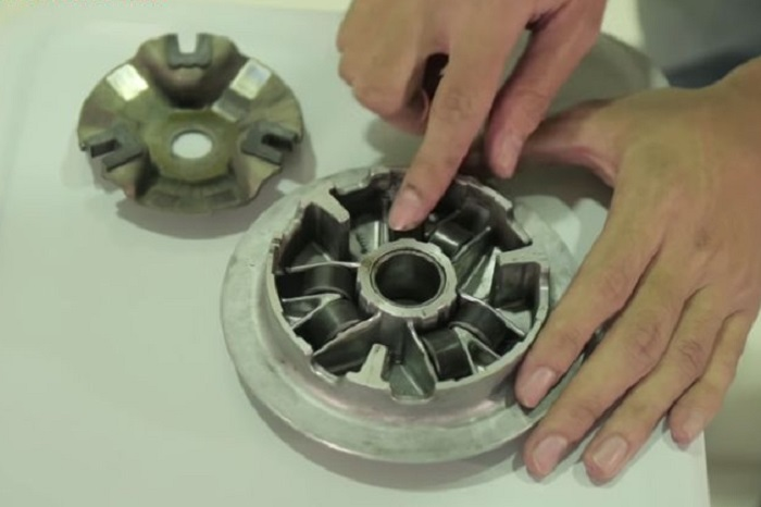 Intip Fungsi Roller di CVT Motor Honda Vario 125 dan Vario 160, Ada ...