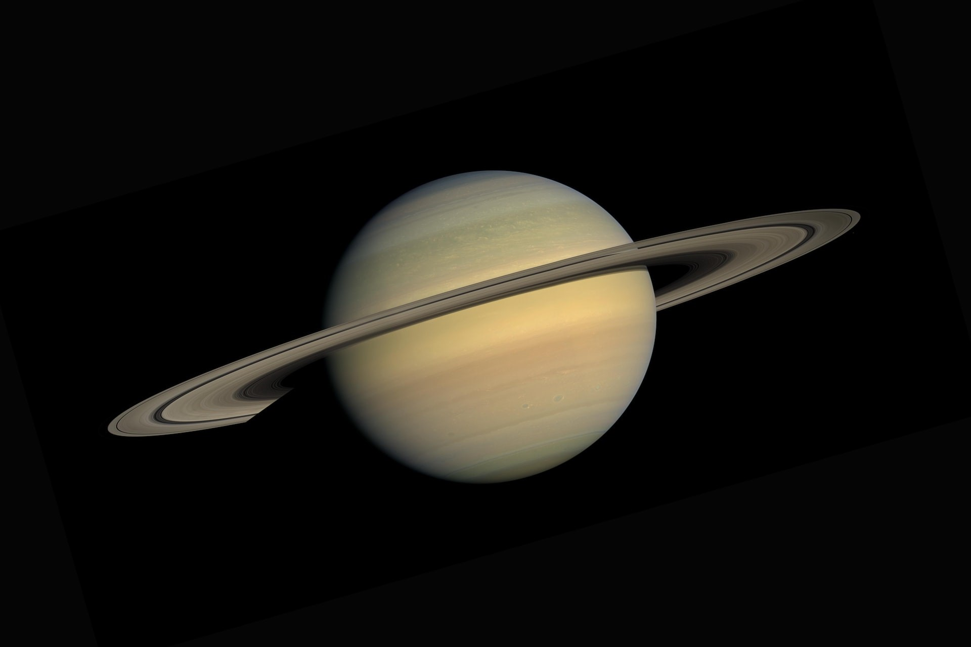 Apa Nama Satelit Alami Terbesar yang Mengelilingi Planet Saturnus? | Adjar