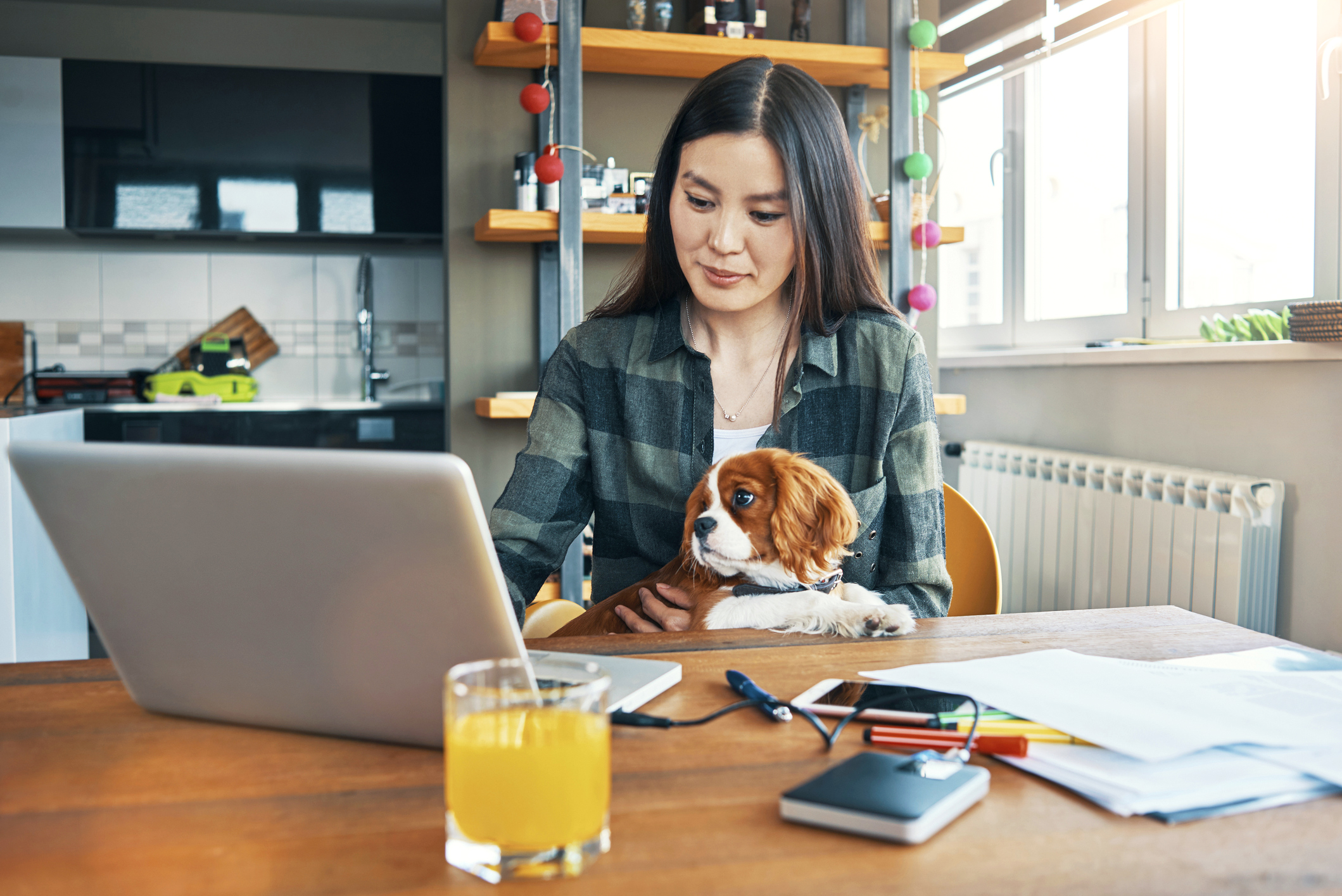 10 Ide Usaha Rumahan dengan Jadi Freelancer dan Tipsnya, Cocok untuk ...