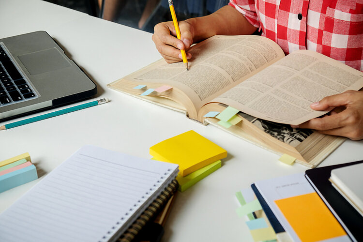 Pengertian dan Contoh Irregular Verbs, Materi Bahasa Inggris Kelas VIII ...
