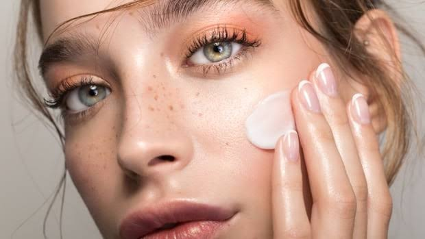 Alasan Harus Pakai Primer Sebelum Makeup, Wajib Tahu! - Semua halaman ...