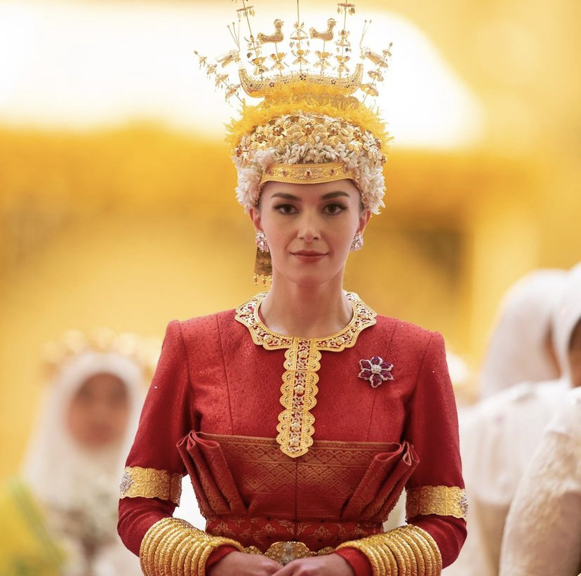 Baru Menikah, Terkuak 4 Fakta Anisha Isa Kalebic Istri Pangeran Mateen ...