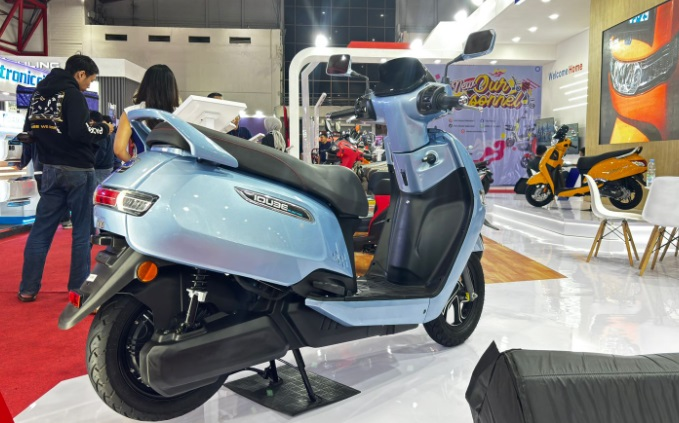 TVS iQube Meriahkan Pekan Raya Jakarta, Motor Listrik Premium Bebas ...