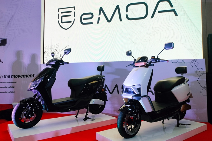 Motor Listrik eMOA Meluncur di Indonesia, Jarak Tempuh Jauh Jadi ...