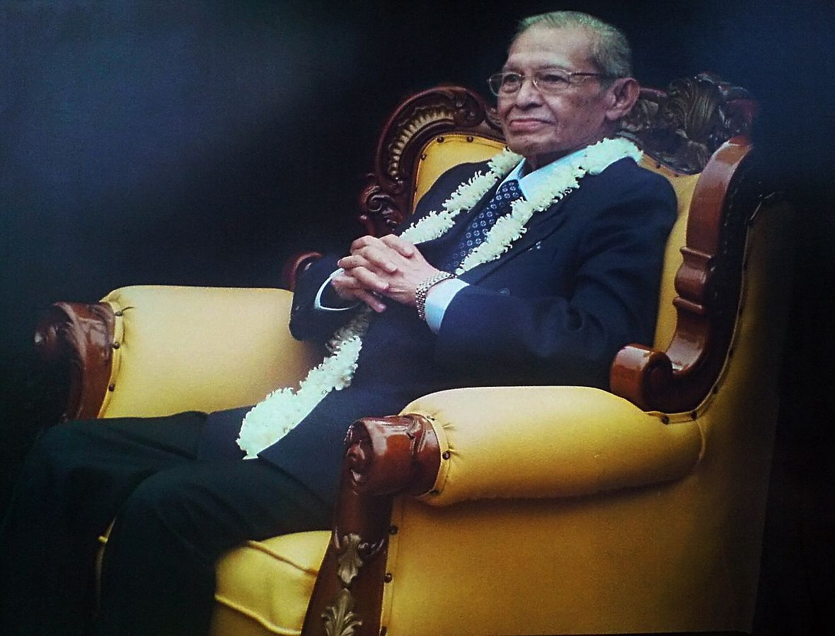 Puluhan Tahun Melawan Negara, Hasan Tiro Pemberontak atau Pahlawan ...