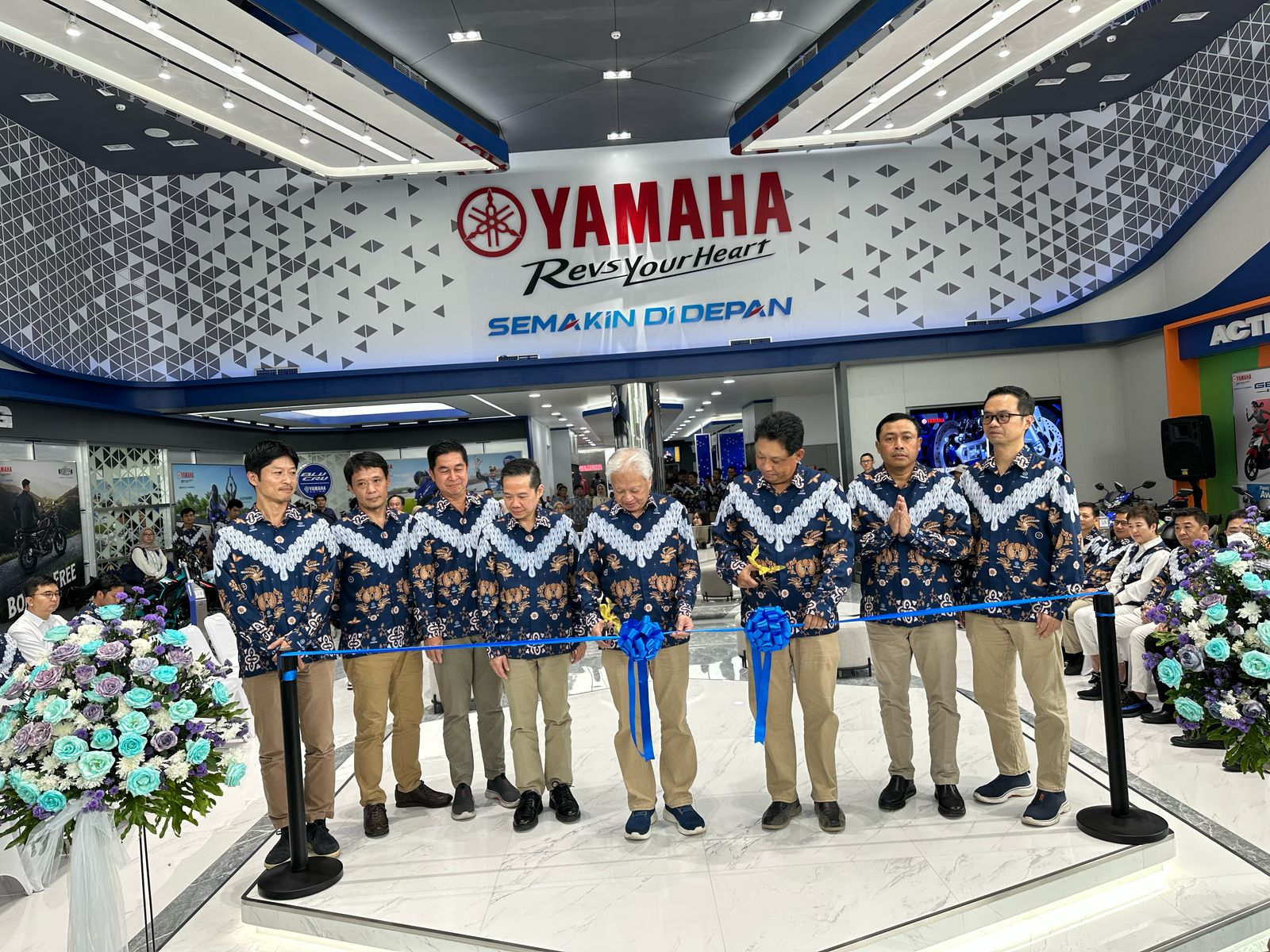 Dealer Yamaha Flagship Store Bandung Makin Premium, Ini Yang Bikin ...