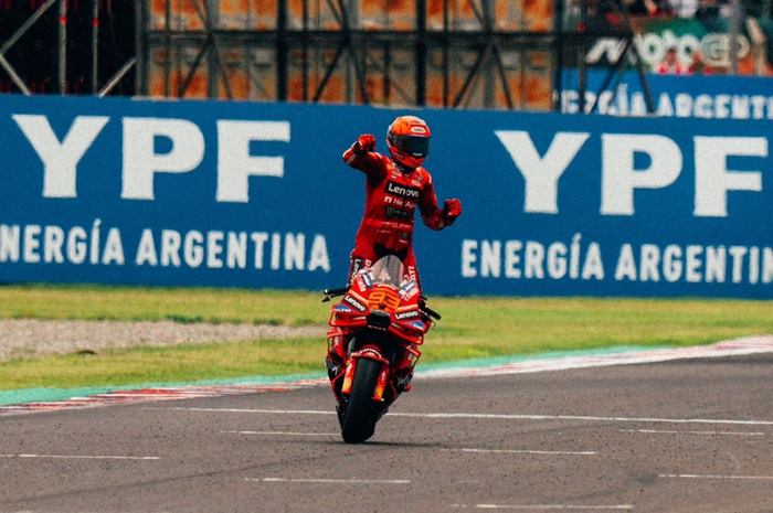 2 Jenis Mesin Motor MotoGP Inline 4 dan V4, Ini Kelebihan dan ...