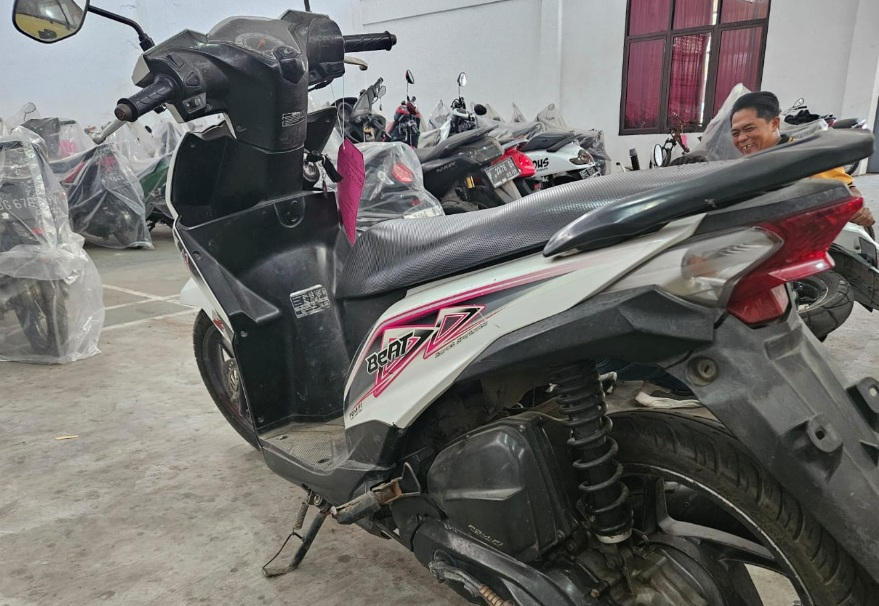 Bayar Rp 2 Juta Bawa Pulang Honda BeAT 2014, 1 Liter Bensin Bisa ...