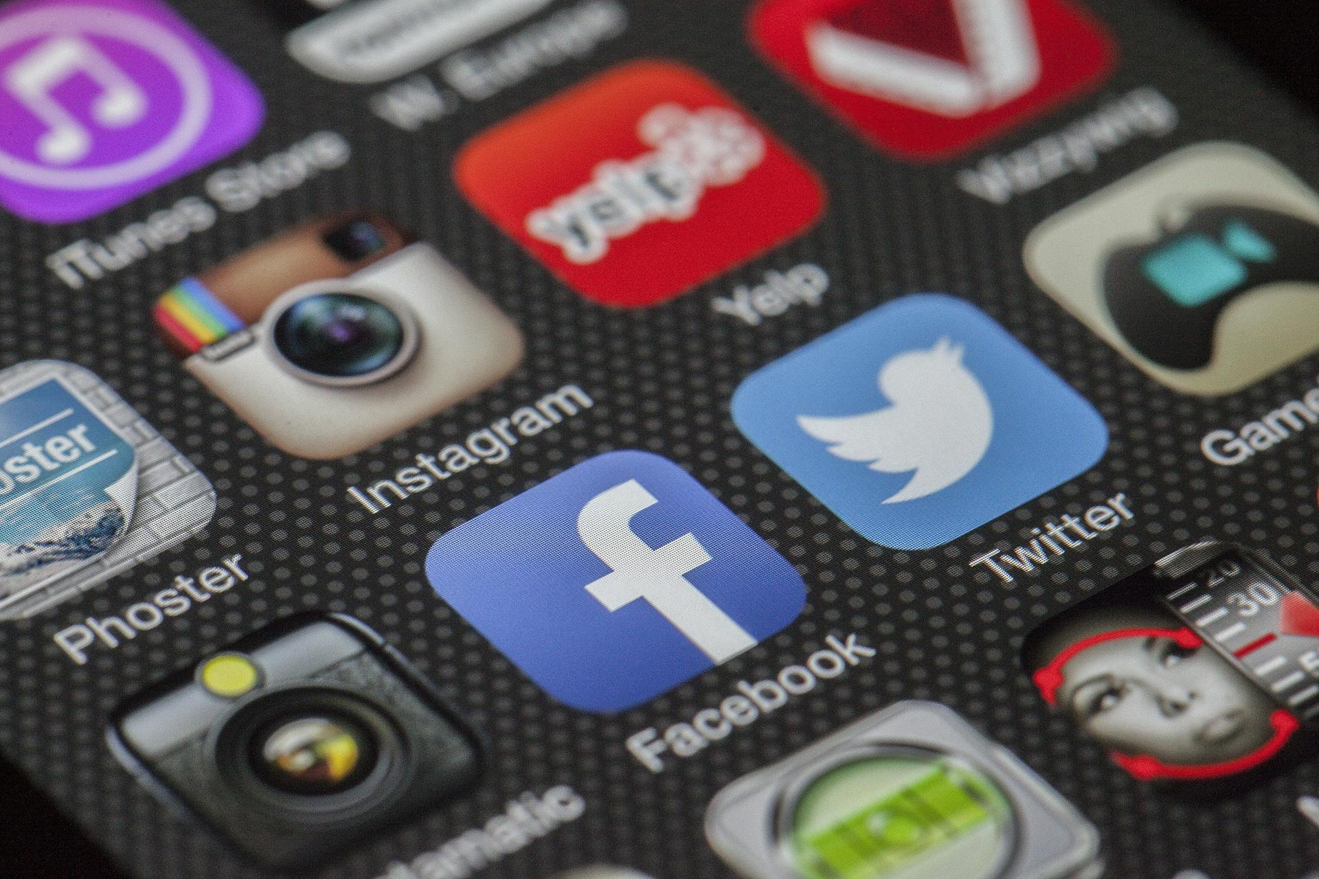 Apa yang Menjadi Pembeda antara Digital Citizen dan Citizen Journalism ...