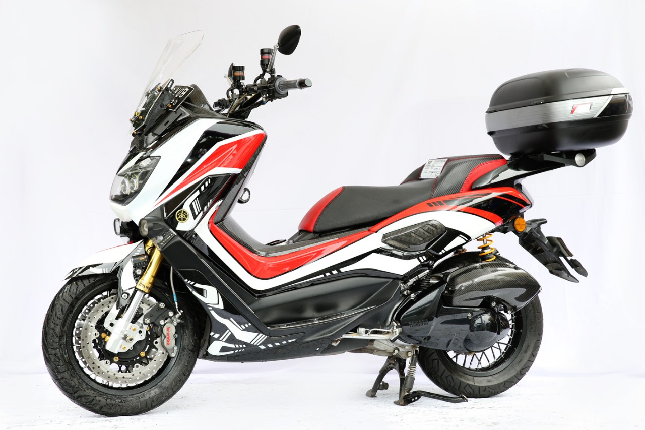Modifikasi Motor Yamaha NMAX Berkonsep Sparco, Kaki-kaki Makin Berotot ...