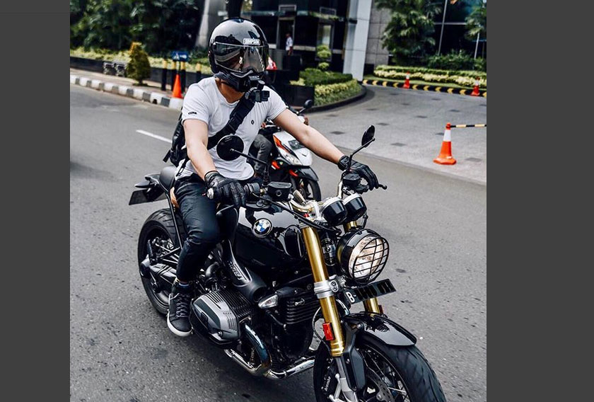 Keren Banget Helm Simpson Bandit Ariel Noah, Harganya Enggak Nahan Bro ...