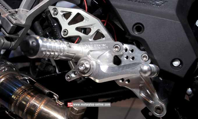Pasang Footstep Underbone Honda CB150R di Honda New Sonic 150R | Motorplus