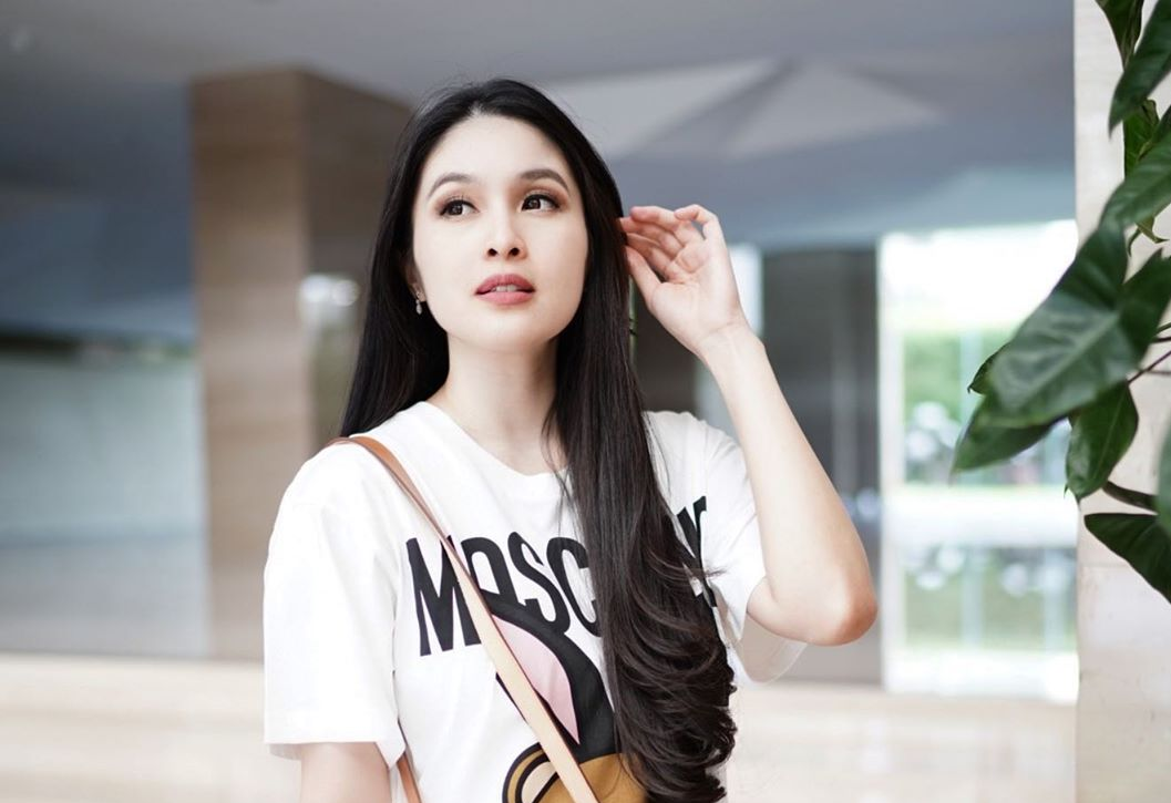 Dinikahi Pengusaha Kaya Raya, Perlakuan Sandra Dewi Terhadap Asisten ...