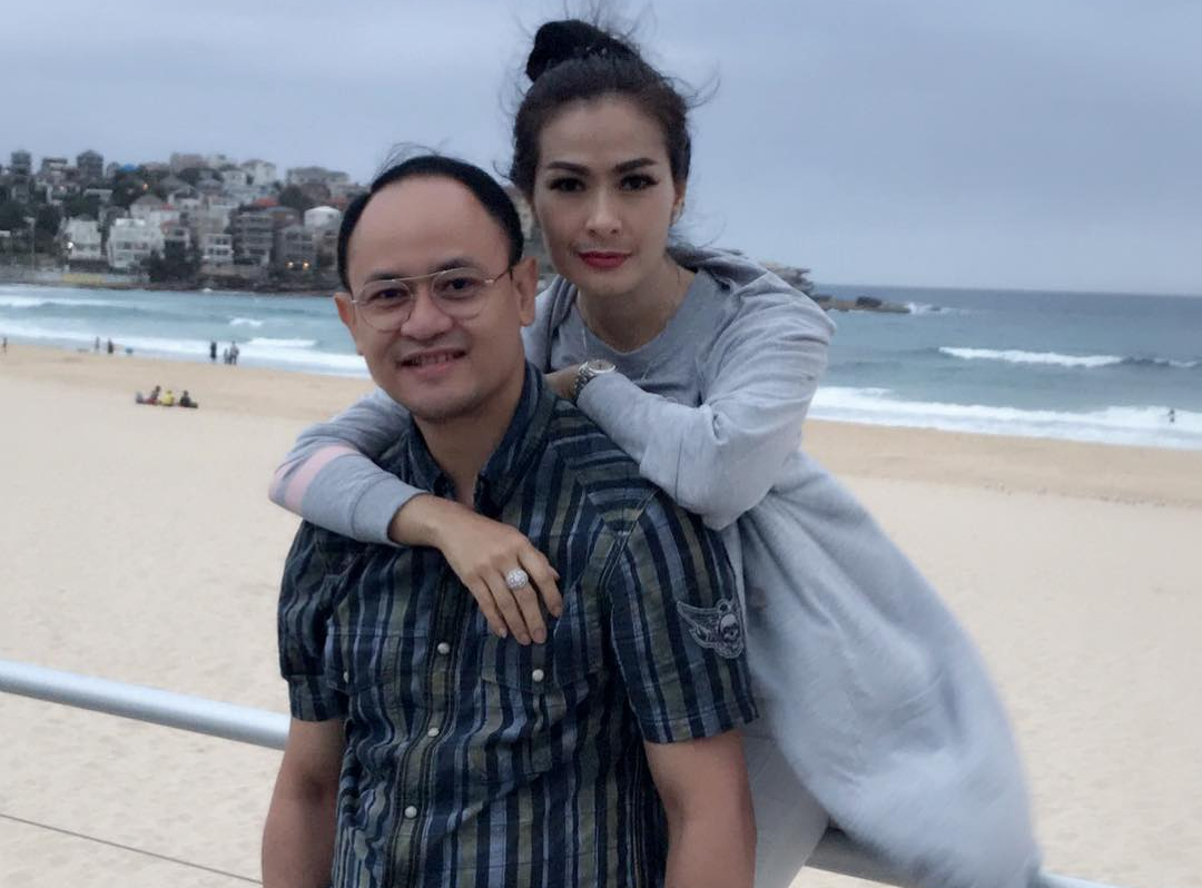 18 Tahun Jadi Istri Pilot, Begini Potret Kehidupan Mewah Iis Dahlia: Punya Geng Sosialita Bareng ...