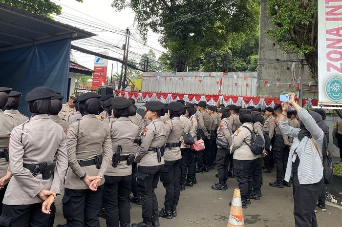 Fakta Persidangan Nikita Mirzani vs Reza Gladys, Dipenuhi Polisi Hingga Sinyal Bermasalah