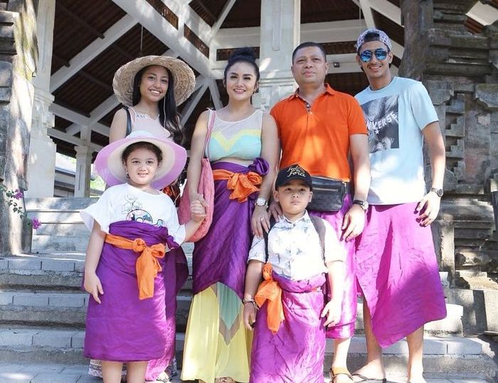 Bukti Krisdayanti Ibu Tiri Idaman! Tengok Akurnya Istri Raul Lemos saat ...